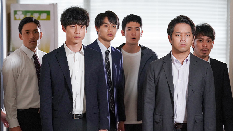 TVer大好評御礼！第1話290万回突破！＆第2話200万回突破！2週連続で大台越えの大反響！｜トピックス｜CODE｜読売テレビ・日本テレビ系